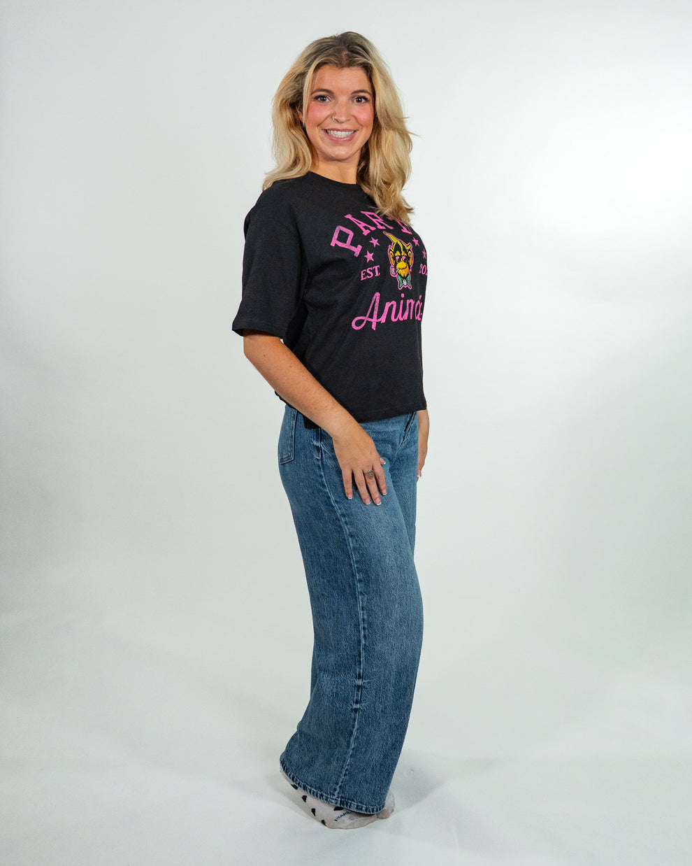 WOMEN'S Party Animals Jade Motley Mid Rise Tee – Banana Ball